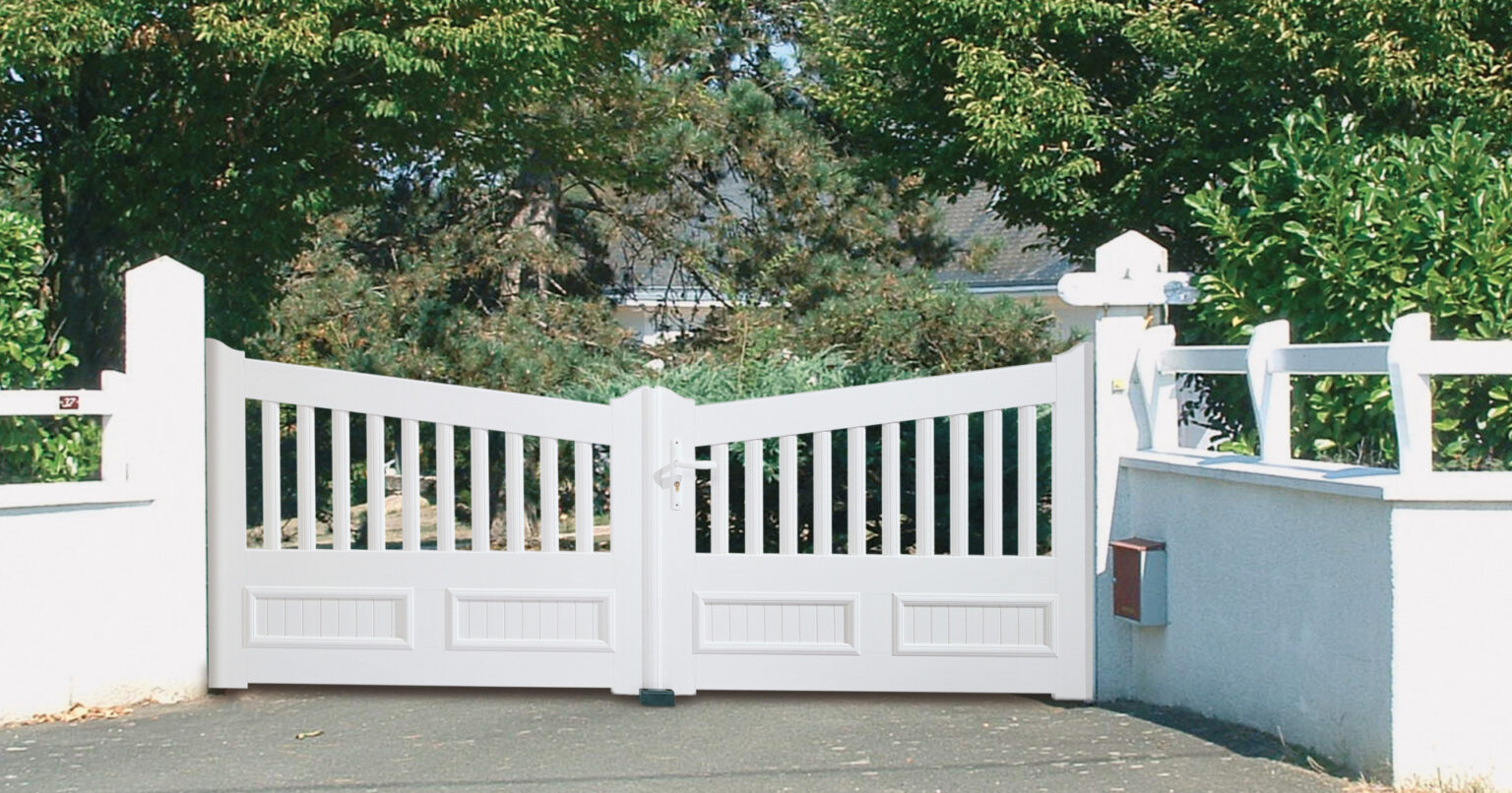 Portails PVC Sur-Mesure : portillons, clôtures - FPEE